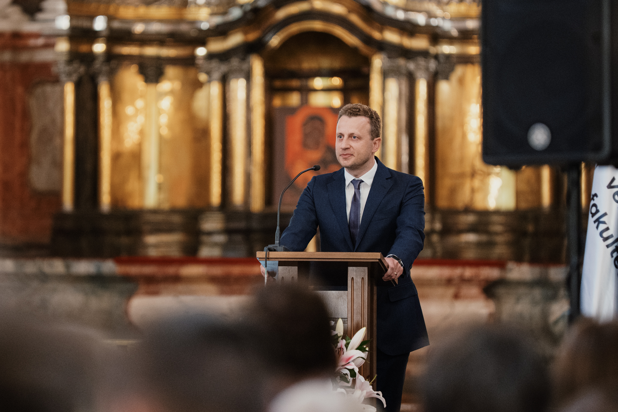 Atsiėmei diplomą - kas toliau? Karjeros patarimais dalinasi ...